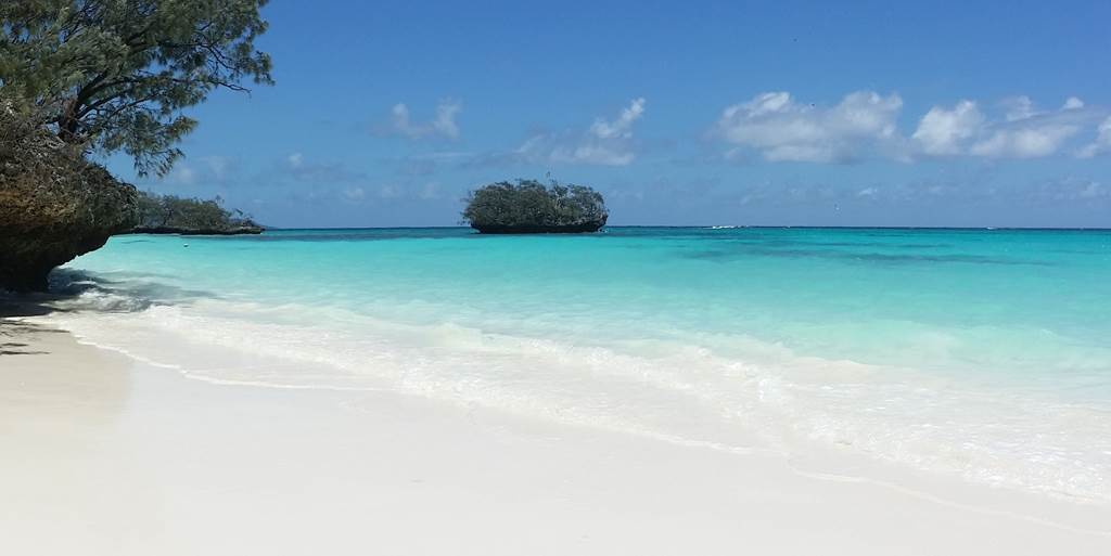 Plage de Luengöni - Resa.nc