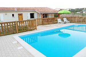 Villa Tina et sa piscine privée , 8 personnes - Etang Vallier Resort ...